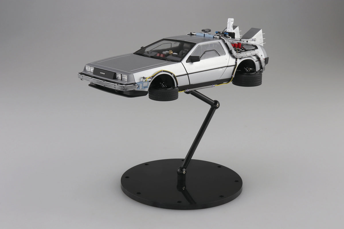Aoshima 1/24th Scale Time Machine from BACK TO THE FUTURE PartⅡ – Malcs ...
