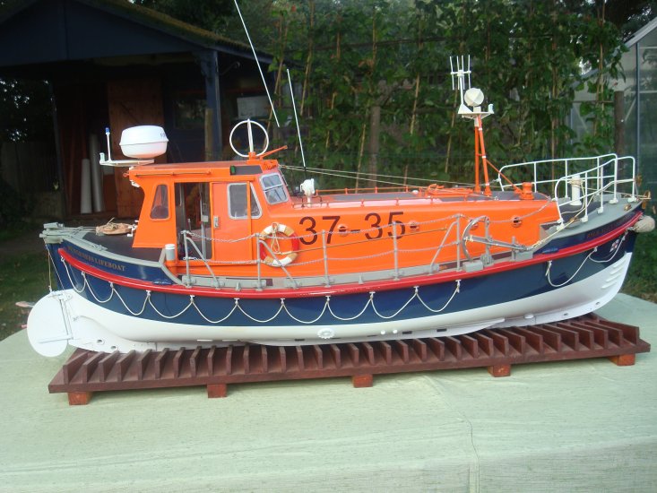 Tony Green Boat Kit : RNLB 'Alice Upjohn' 41" Long x 12 1/2" Beam ...