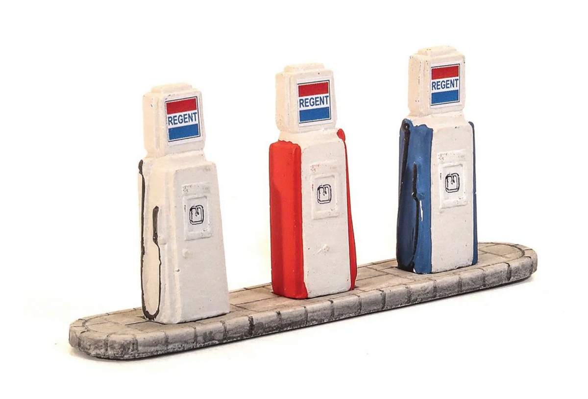 Harburn Hamlets OO Gauge SS385 Regent" 1960s Petrol Pumps with Base ...