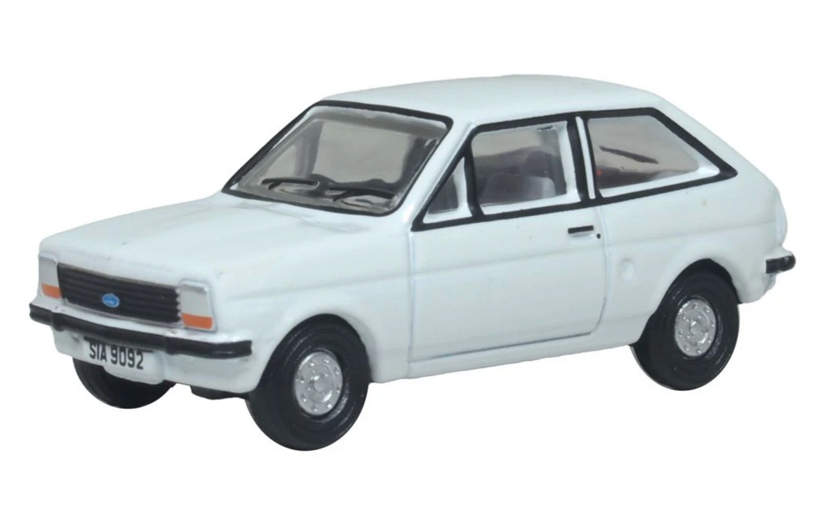 Oxford Diecast Ford Fiesta Mk.1 Diamond White 1:76 – Malcs Models