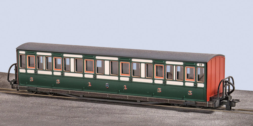 FR Long "Bowsider" Bogie Coach - Early Preservation green 19 – Malcs Models
