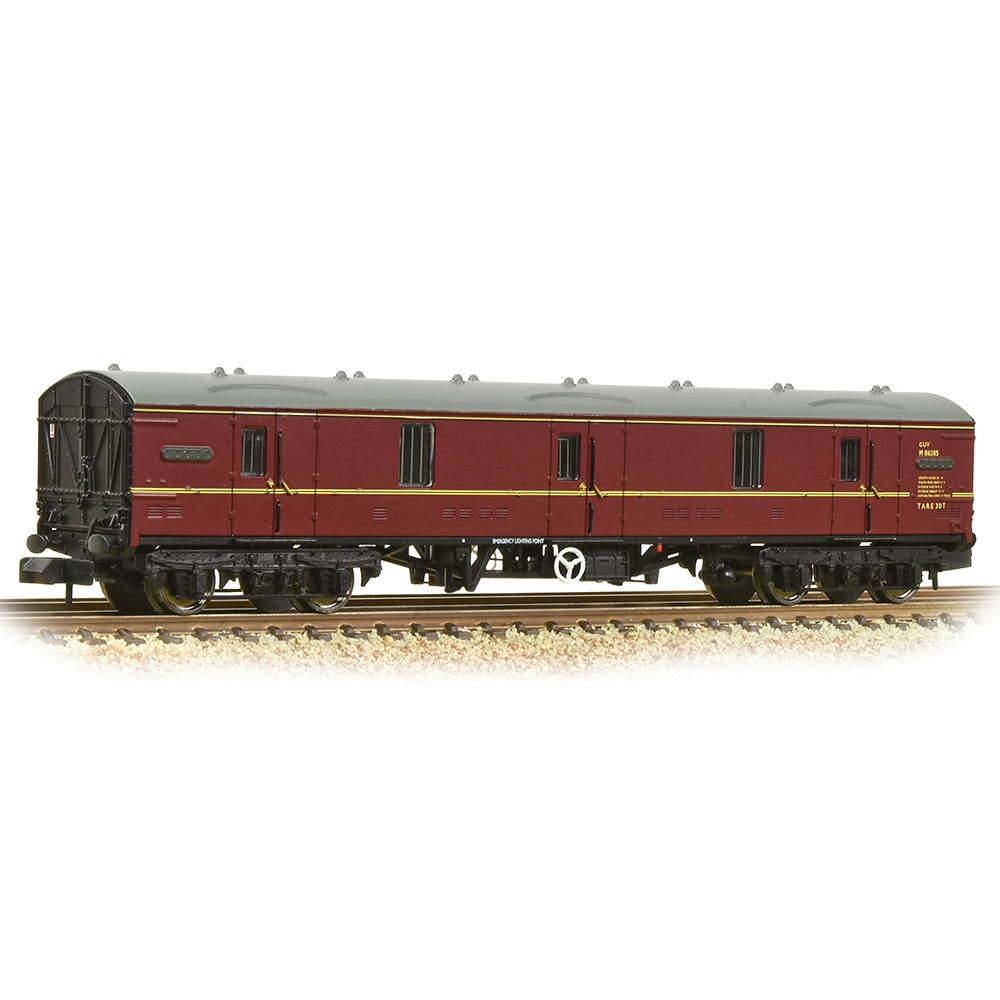 Graham Farish 374-130C BR Mk1 GUV General Utility Van BR Maroon – Malcs ...